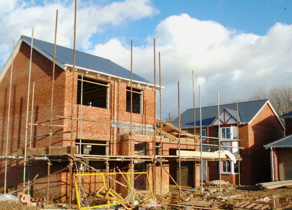 Design and Build Vs. EPC: Choosing the Right Method